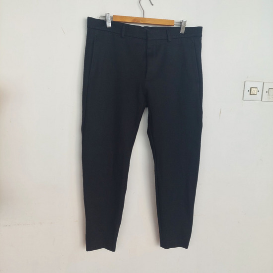 COS zimske crne pantalone XL