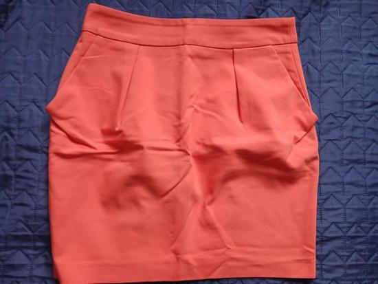 Zara koralna poslovna mini suknja, M