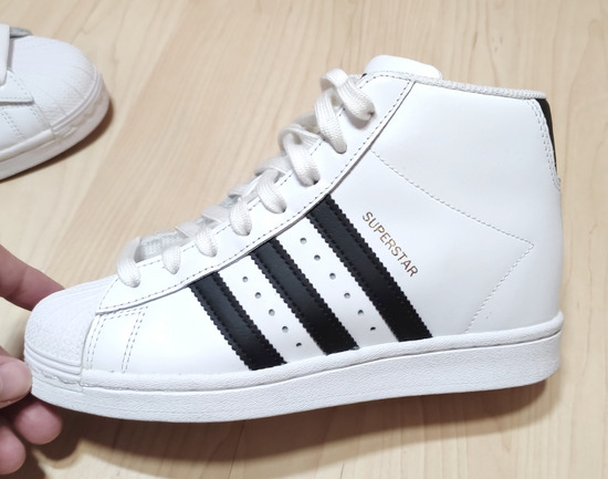 ADIDAS Superstar UP patike br 37 1/3 NOVE