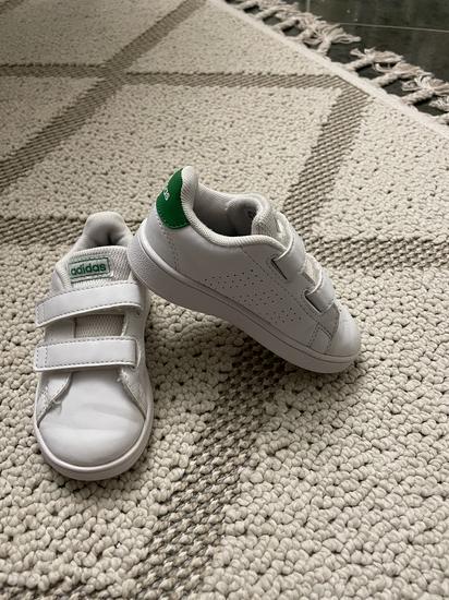 Adidas patike 22 br.
