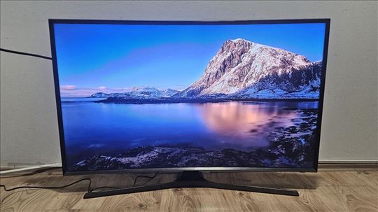 Samsung 40"Curved 4k Smart garancija 12 m