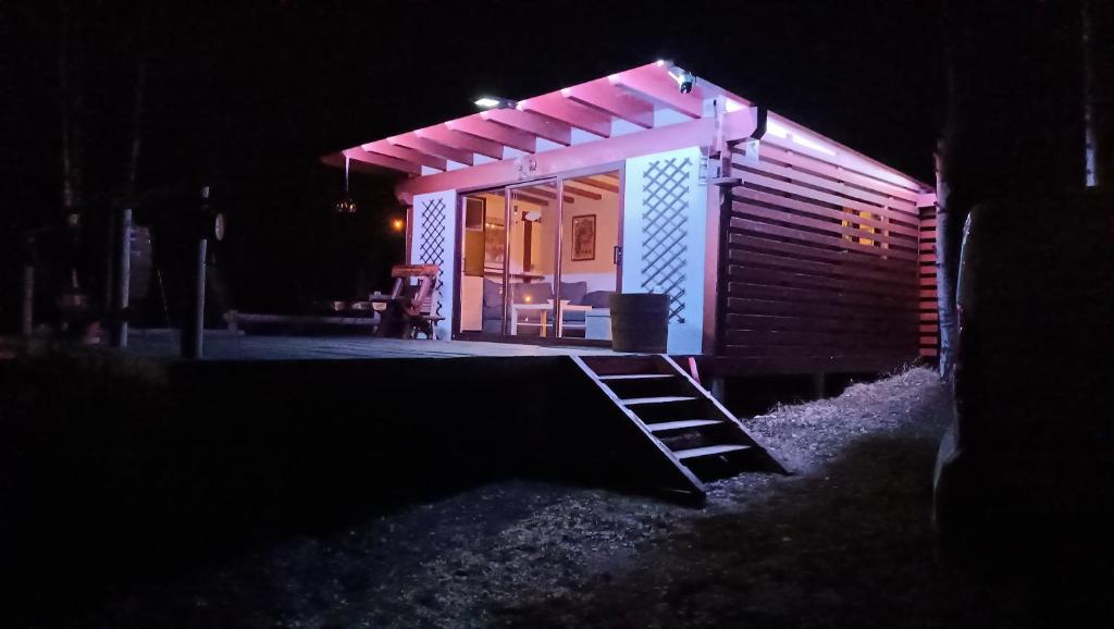 Odnedavno na Booking.com platformi
Tiny House GOČ