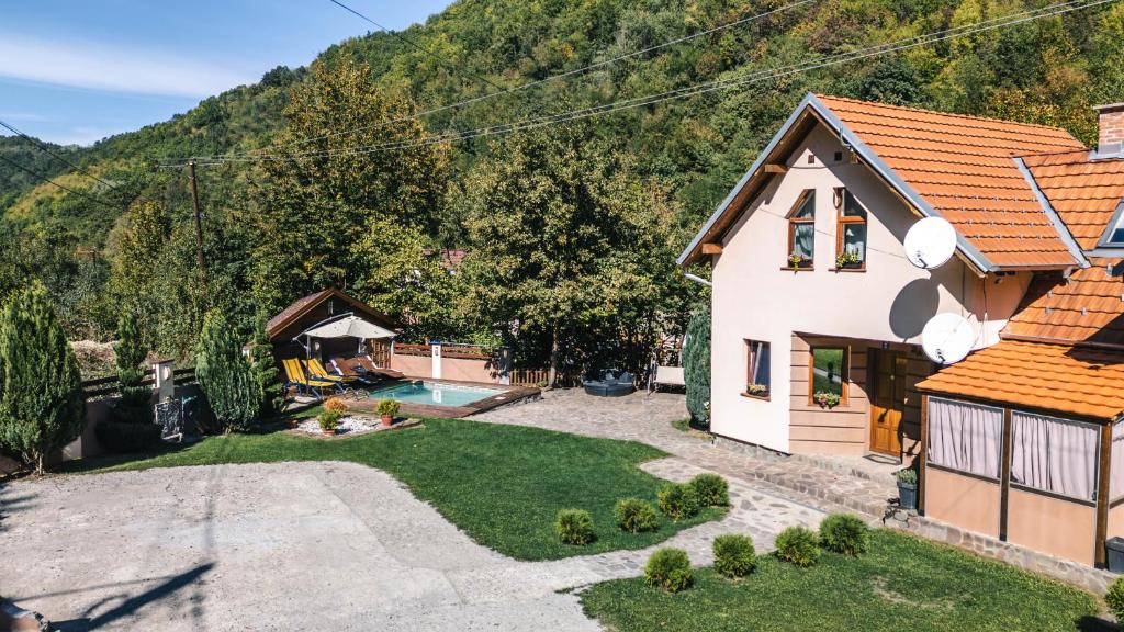 Lodge Zeleni svet