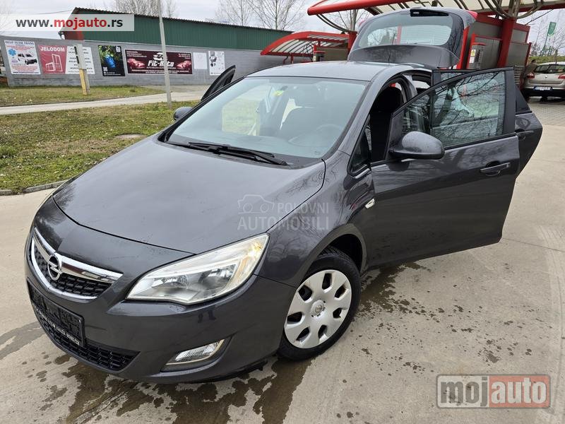 Opel Astra J 1,4 za pocetnike