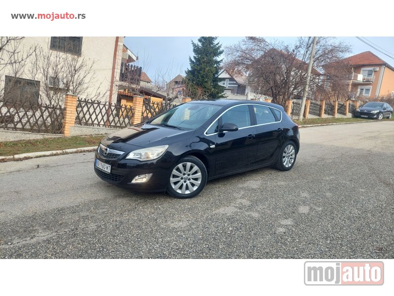 Opel Astra J 1.7 CDTI COSMO