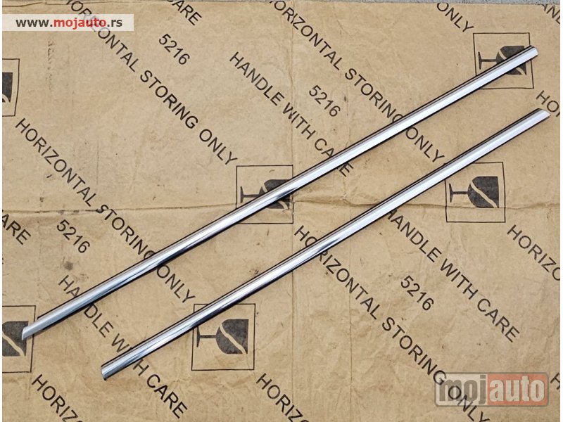 Touareg / 760 / 2018-2024 / Hrom keder lajsne prednjih i zadnjih levih vrata / ORIGINAL