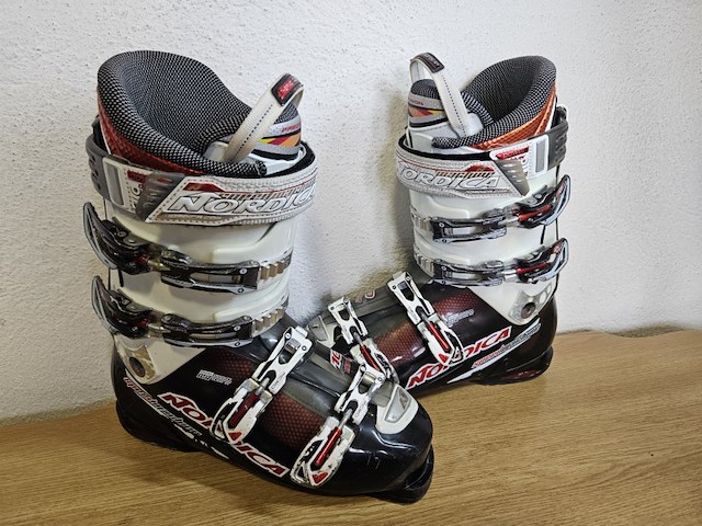 Ski pancerice Nordica Speed Machine 10 110 br. 28.5 44