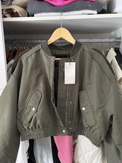 Zara bomber jakna