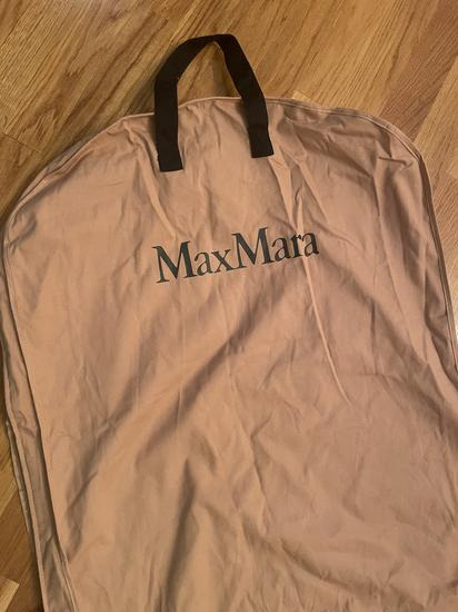 Max Mara original olatnena velika vreća za odela