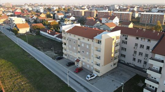 DNEVNA+dve spavaće sobe,50m2, useljiv-ALTINA