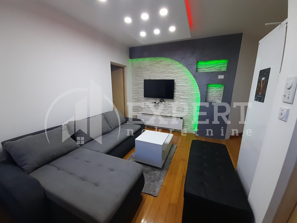 Jednosoban stan, 42 m2, Pantelej, Bulevar Svetog Pantelejmona ID: i-013332