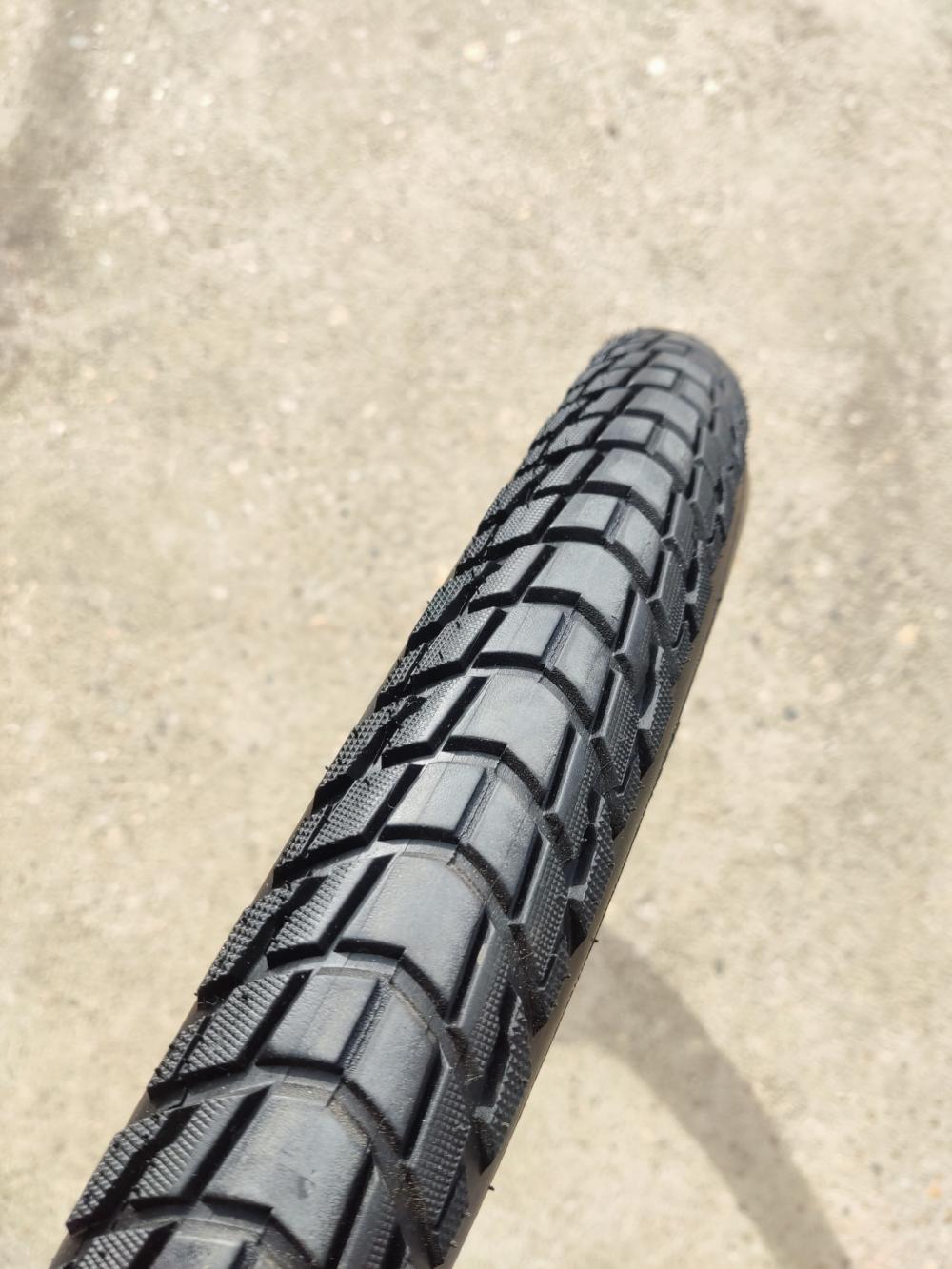 Schwalbe Marathon plus tour 28 × 2, 15