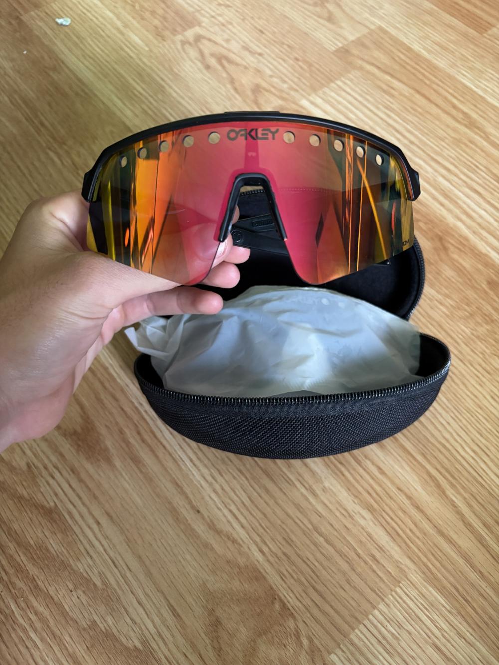 Oakley Sutro Lite Sweep