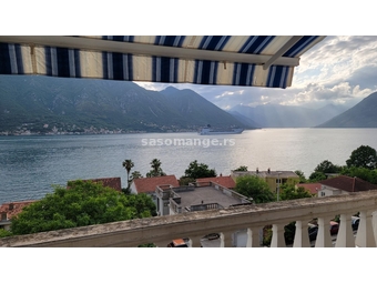 Prodajem stan u Dobroti Kotor, u blizini hotela Forza Mare i Pietra
Površina 95 m2 (prema lis...