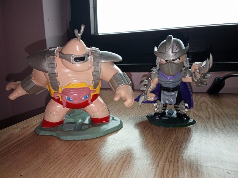 Nindža Kornjače krang i šreder ninja turtles