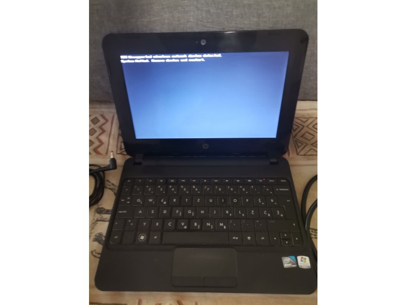 Hp Compaq netbook laptop windows 7