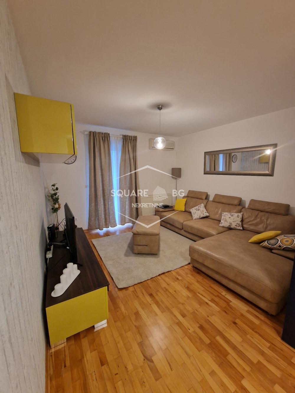 Vojvode Vlahovića, 3.0 namešten, garaža ID#3827 550 €