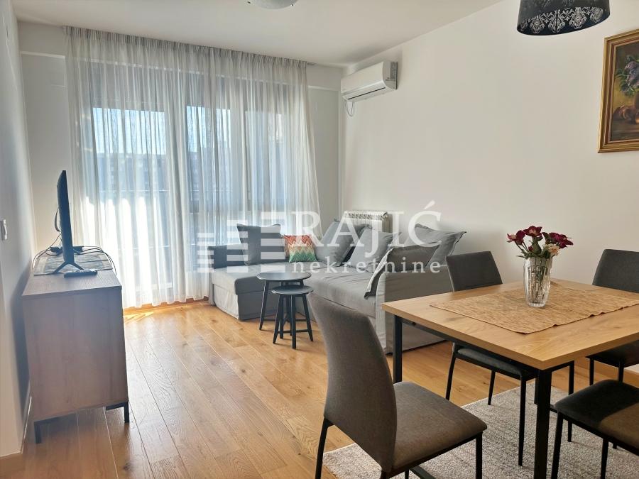 Voždove kapije 57m2,2.0+garaža-nov stan #4160 800 €