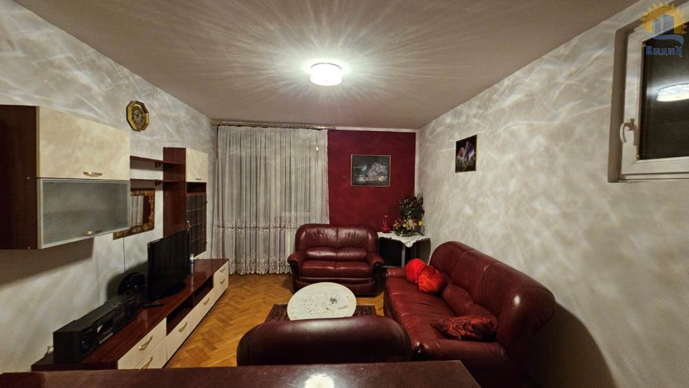 17. oktobra, Jednosoban stan za izdavanje, 47m2, 450€