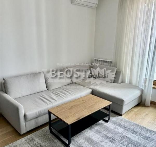 Bulevar Heroja Sa Kosara, Dvosoban stan za izdavanje, 55m2, 990€