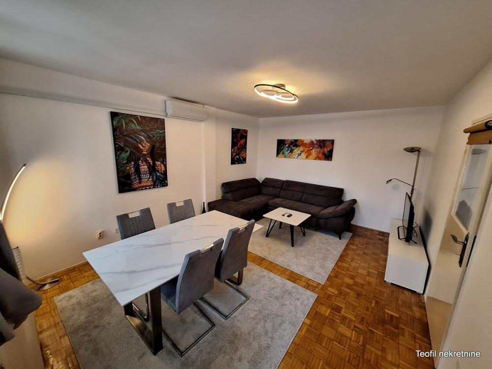 Bulevar Mihaila Pupina, Dvoiposoban stan za izdavanje, 64m2, 850€