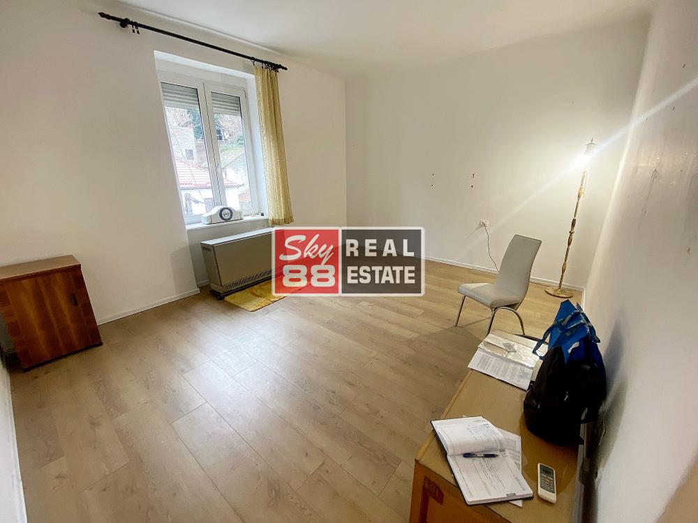 1,5 Centar , Savski venac , Sarajevska ID#2345 130.000 €