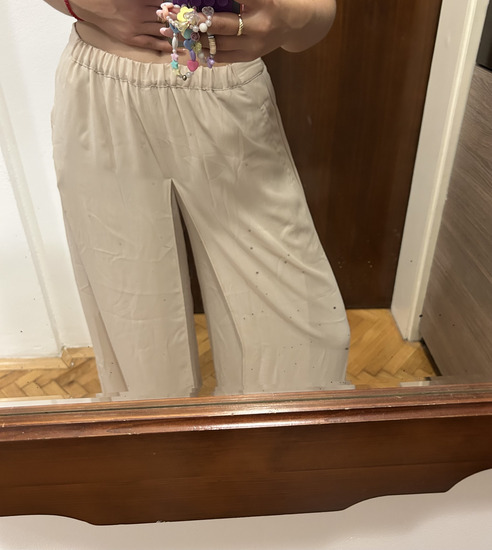 PRODAJEM ZARINE PANTALONE