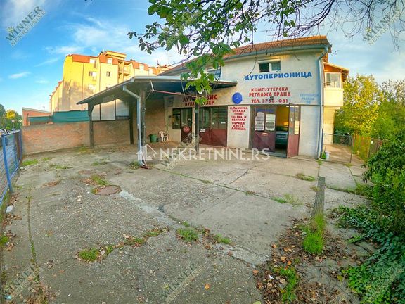 Izdavanje Poslovni Prostor Zemun Polje, 82m2, 1.3 Ari Plac, Useljivo ID#1363