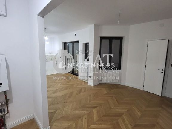 Vračar, Vojvode Šupljikca, poslovni prostor 82m2 ID#3969