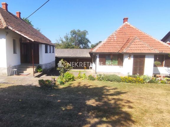 Aranđelovac, imanje - 570m2, 4.6ha ID#1791