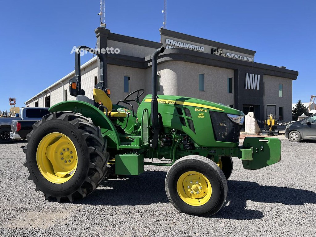 John Deere 5050E traktor točkaš