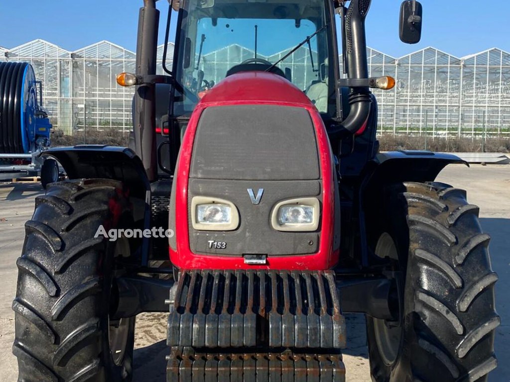 Valtra T153 H traktor točkaš