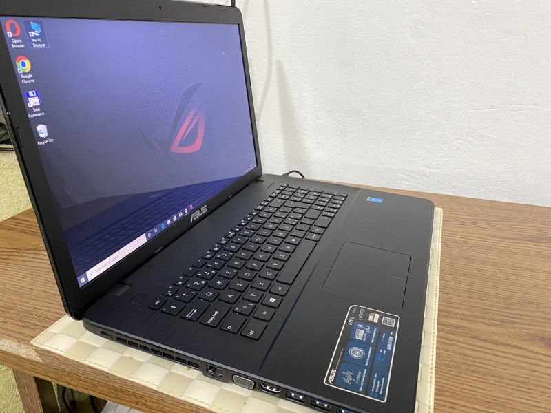 ASUS F751L laptop iz ASUS-ove serije F