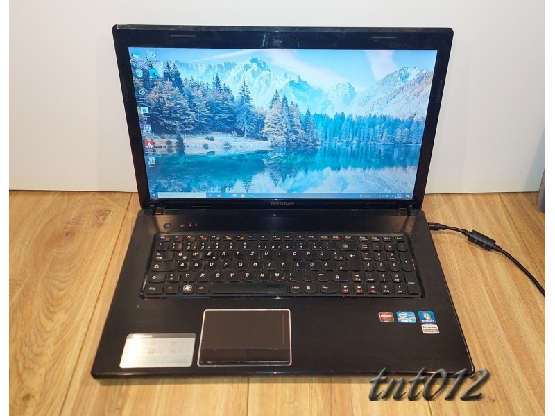 == LENOVO G770 / Intel i5-2450M / 4Gb / 17,3 HD+ ==