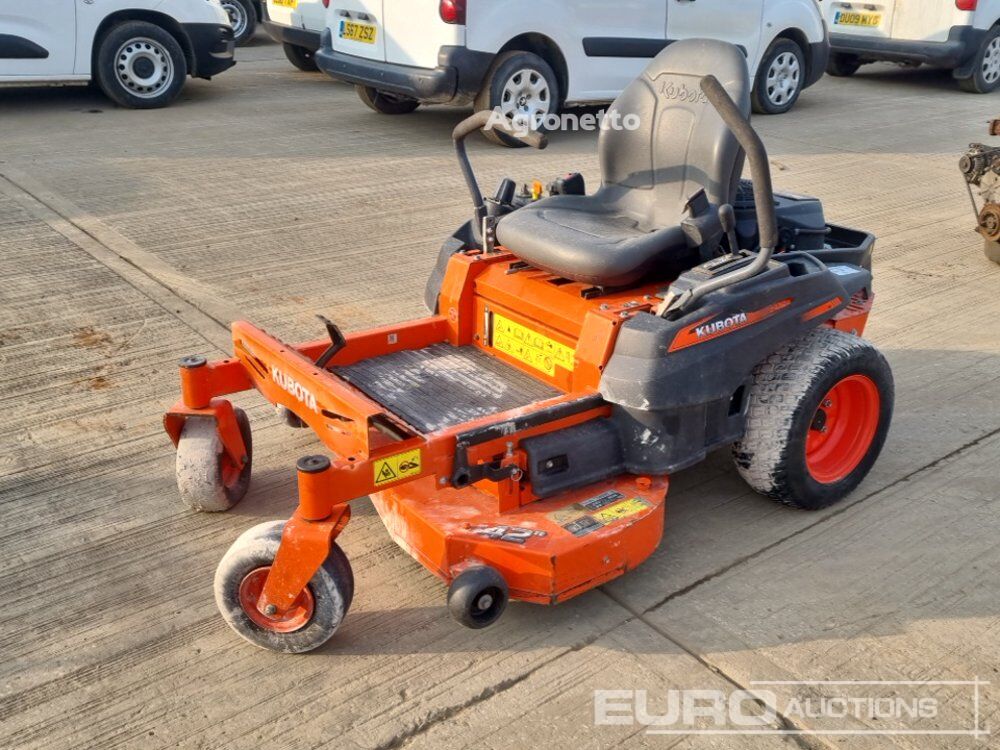 Prodaje se Kubota Z122RKW traktor kosilica na aukciji