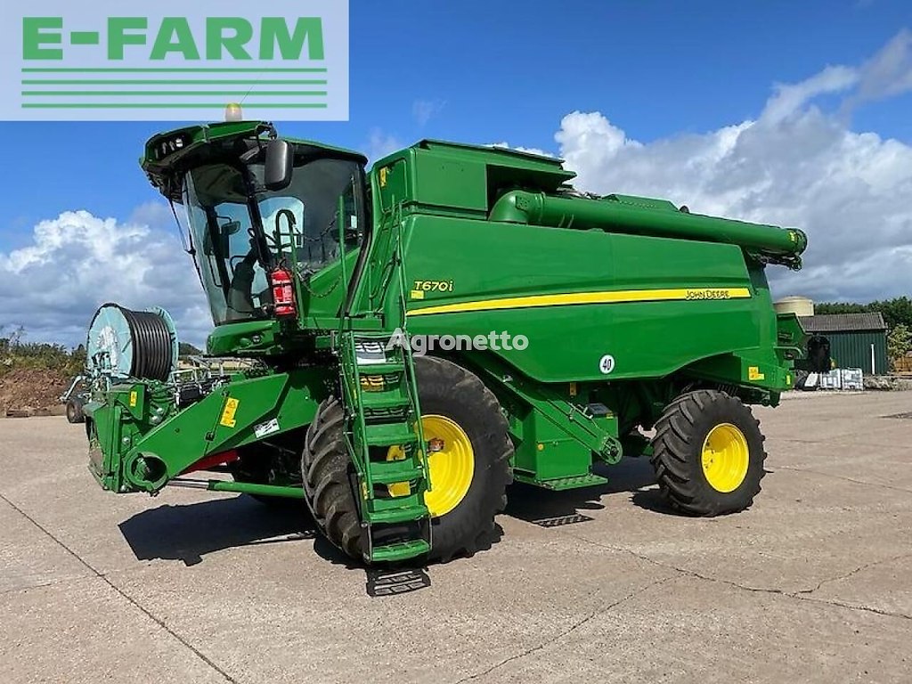 John Deere t670i kombajn za žito