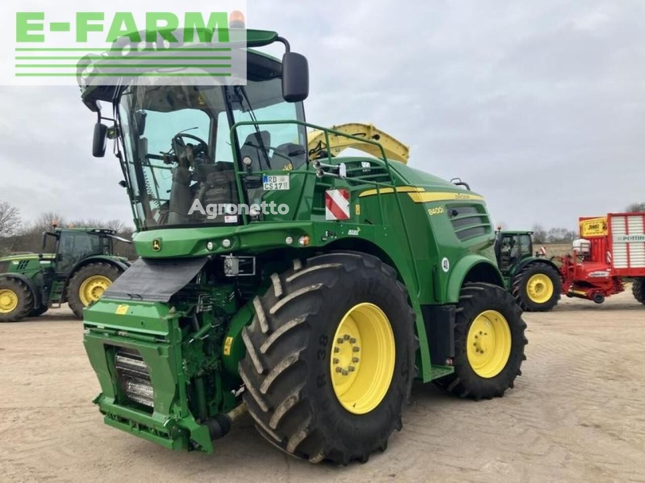 John Deere 8400 krmni kombajn