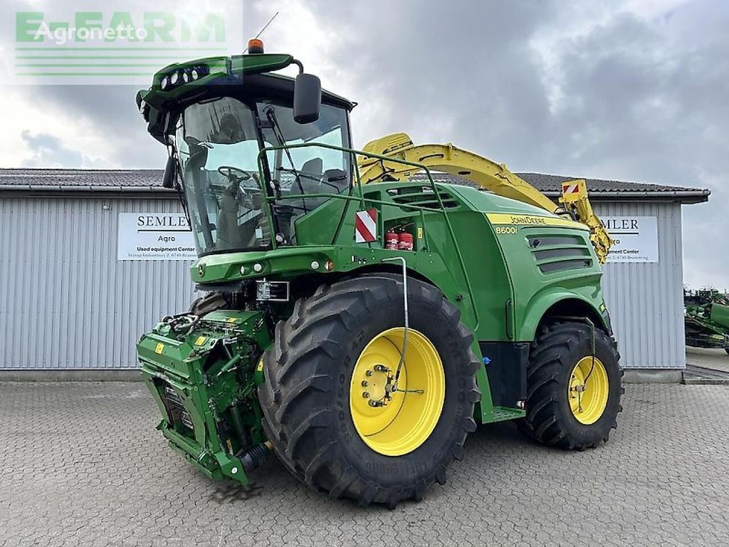 John Deere 8600i krmni kombajn