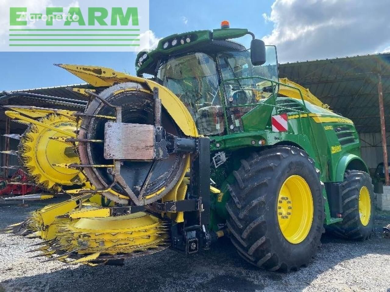 John Deere 8400 krmni kombajn