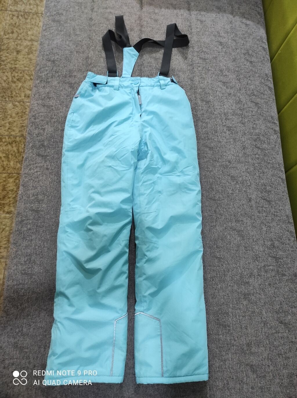 Ski pantalone velicina 152 Duzina 95 Unutrasnji deo nogavice 69