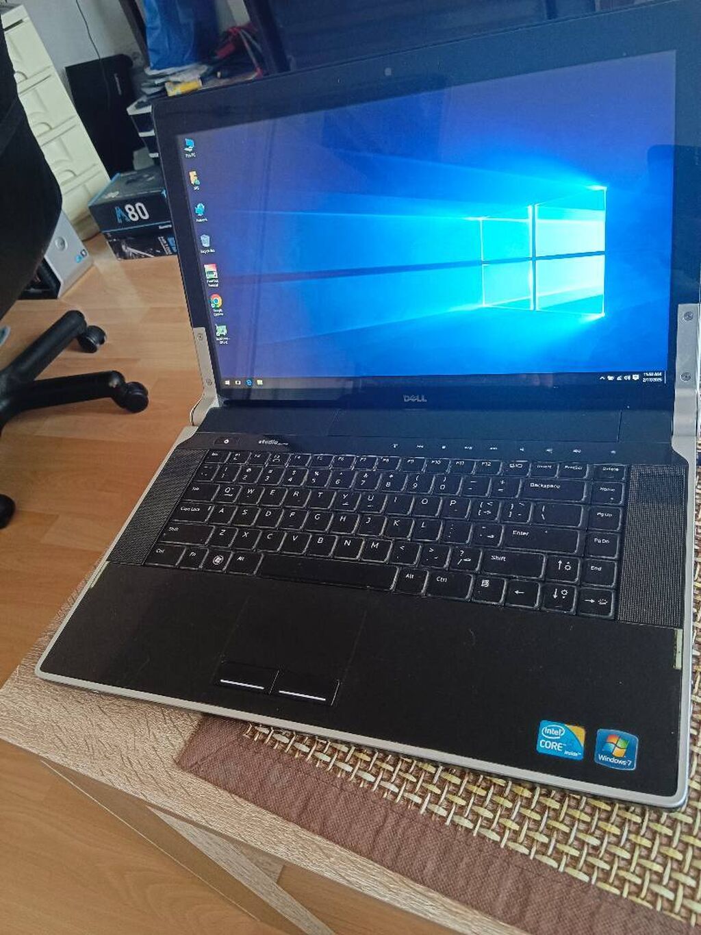 Intel Core i5, 8 GB OZU, 15.6 "