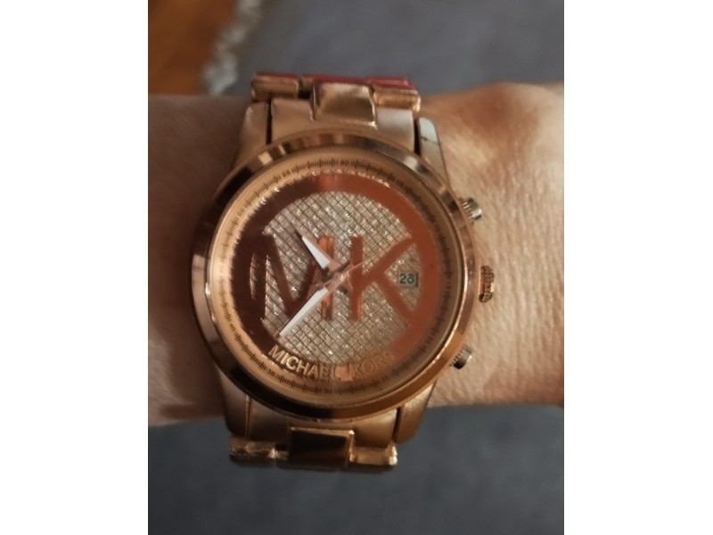 Michael KORS sat, replika 250905 modela