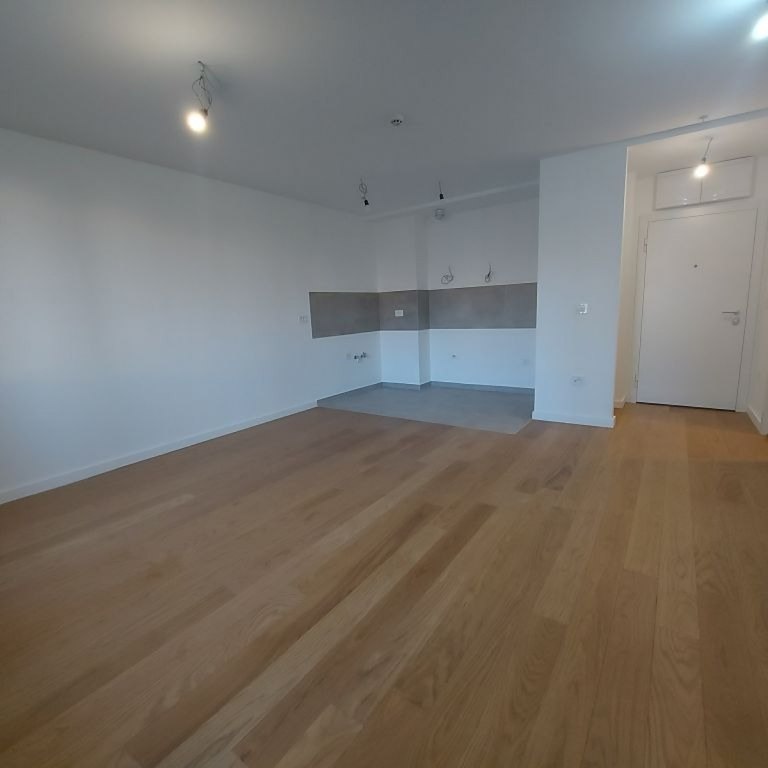 Novi Beograd - LASTAVICE, 1, 0 s, 30 m2, novo, useljiv