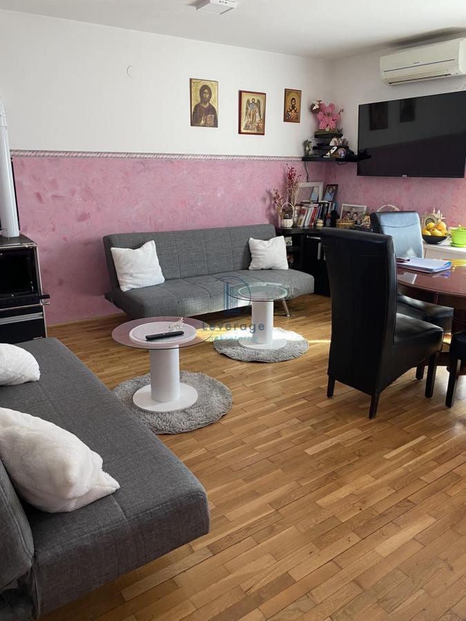 Voždovac, Kumodraž, 3. 0, uknjižen, 97. 000 eur