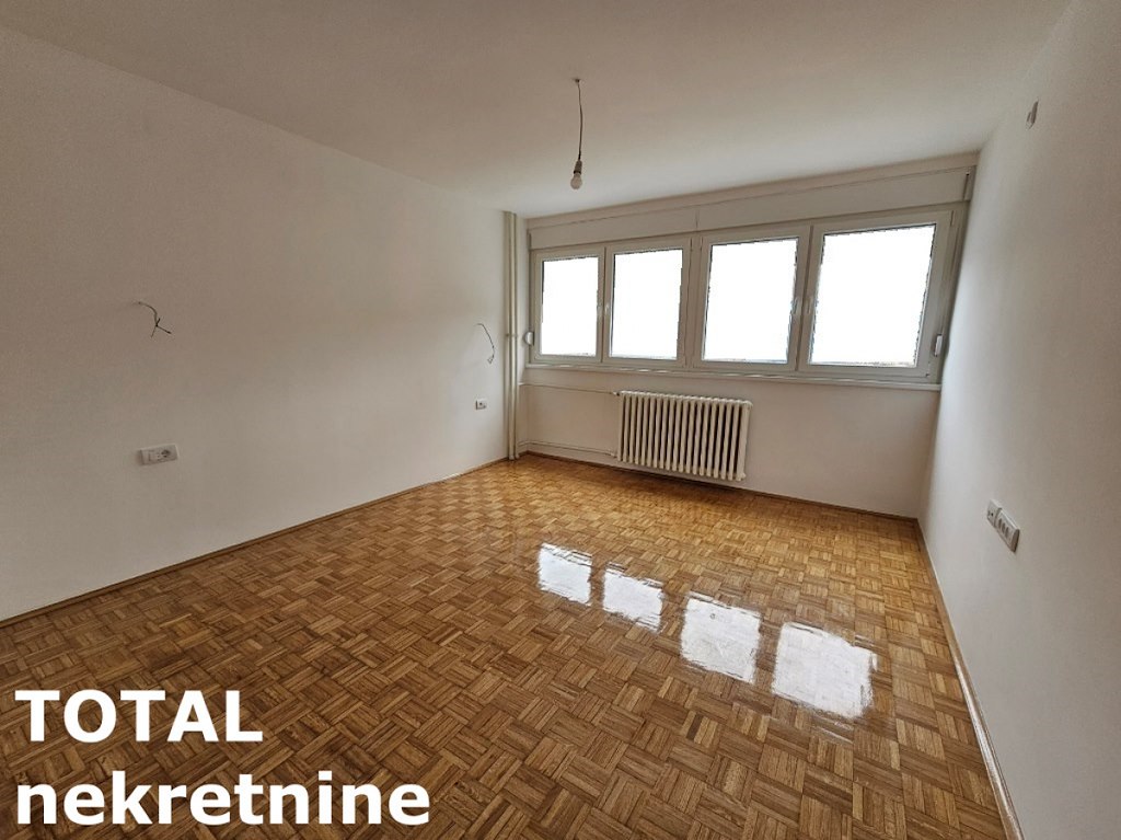 NOVI SAD - BULEVAR - 63. 00 m2