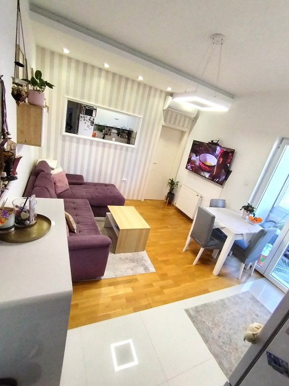 NOVI SAD - SALAJKA - 45. 00 m2