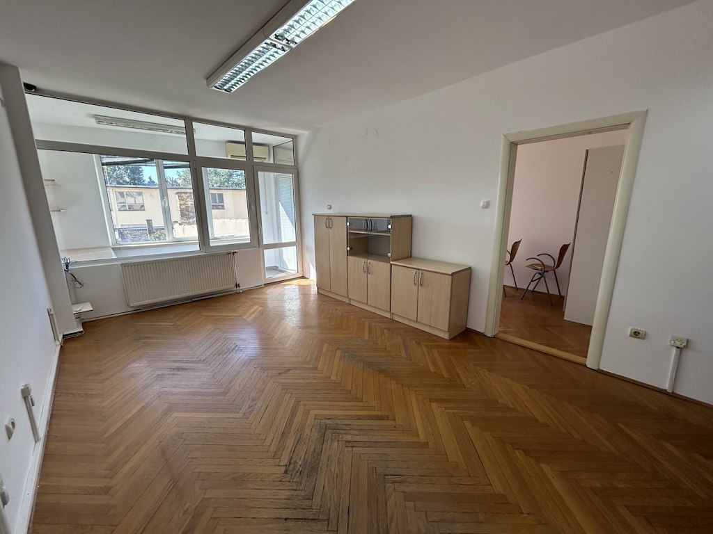 NOVI SAD - BULEVAR - 46. 00 m2