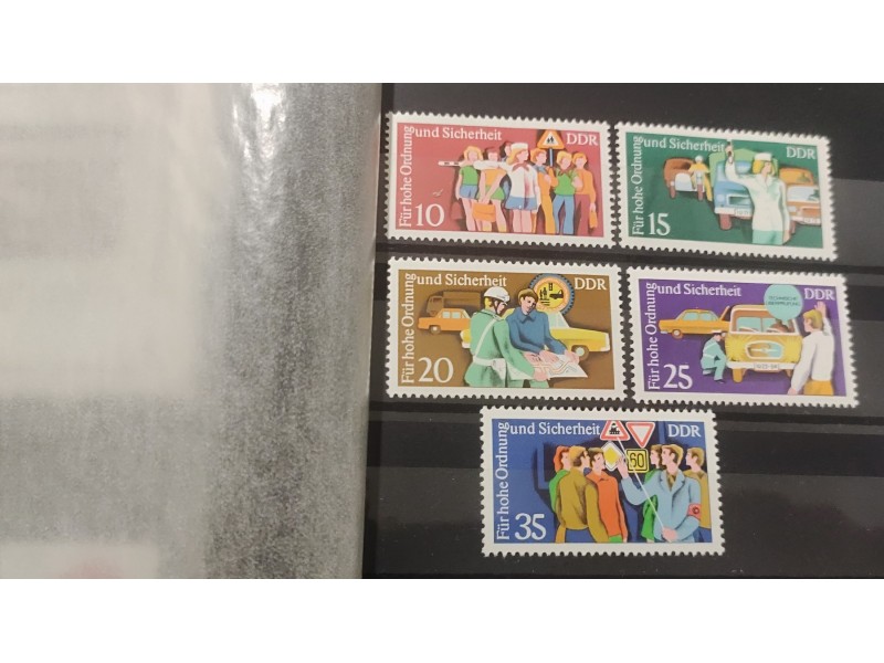 DDR 1975 KOMPLET MNH