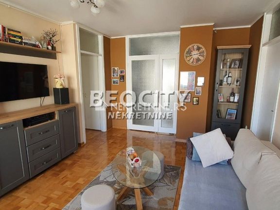 Novi Sad, Bulevar Oslobođenja, Bulevar oslobođenja, 3.5, 75m2, 157500EUR