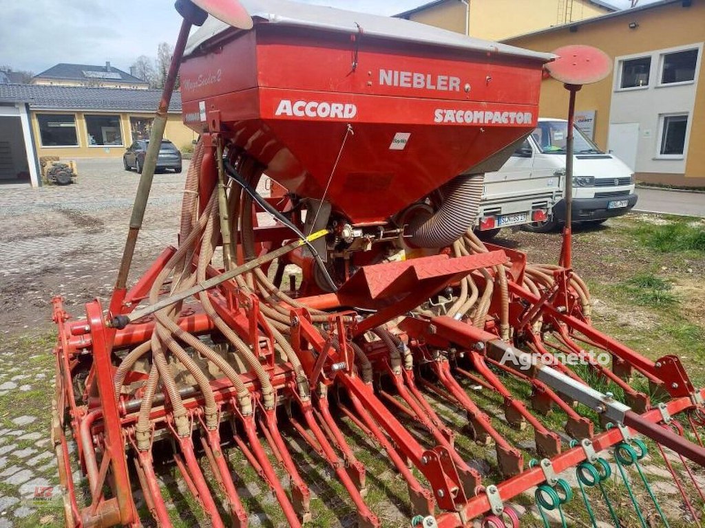 Kverneland MEGA SEEDER 2 kombinovana sejalica